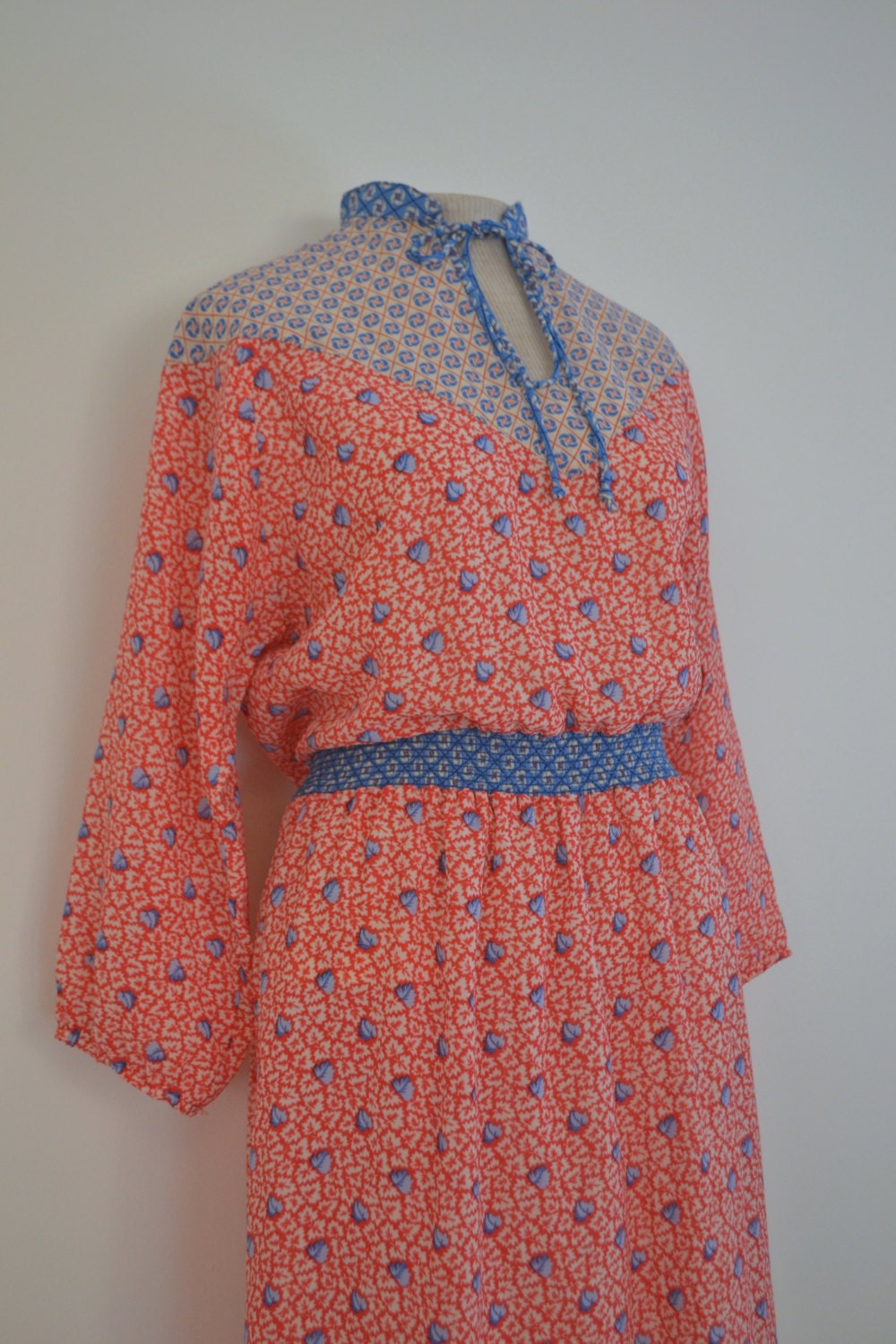1970s Leaves Pinwheels Dress // Vintage Red Blue Peasant - Etsy