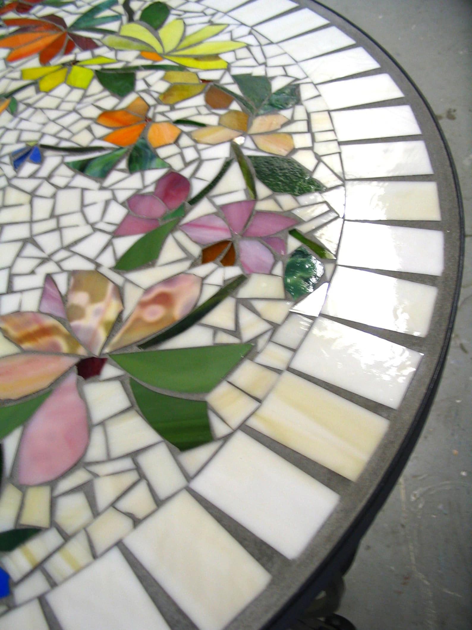 VIBRANT FLOWER MOSAIC Table Top - Indoor Outdoor Furniture Home Decor ...