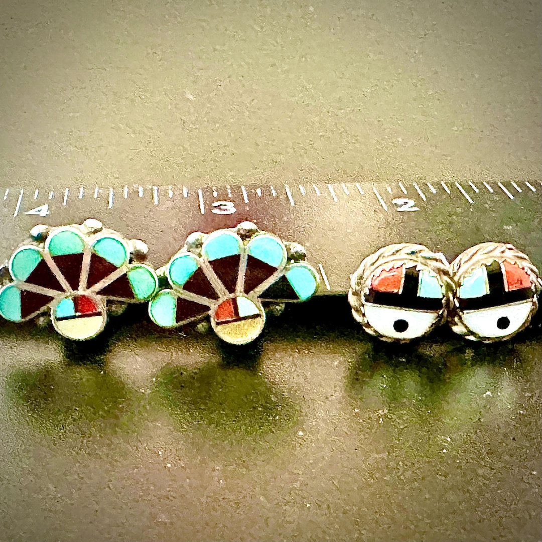50% Off! Vintage TWO Pairs Zuni Sun Face and Sunface Prayer Feather ...