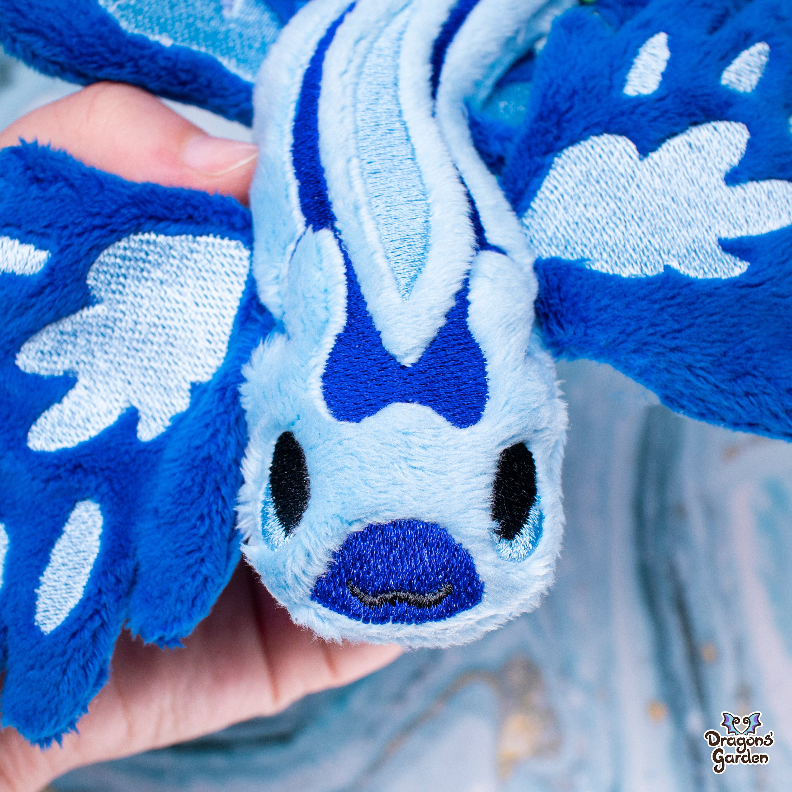 ITH Blue Dragon Sea Slug Plush Embroidery Pattern | Adorable Blue ...