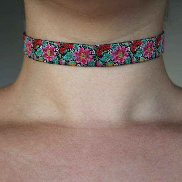 Flower Choker - Etsy