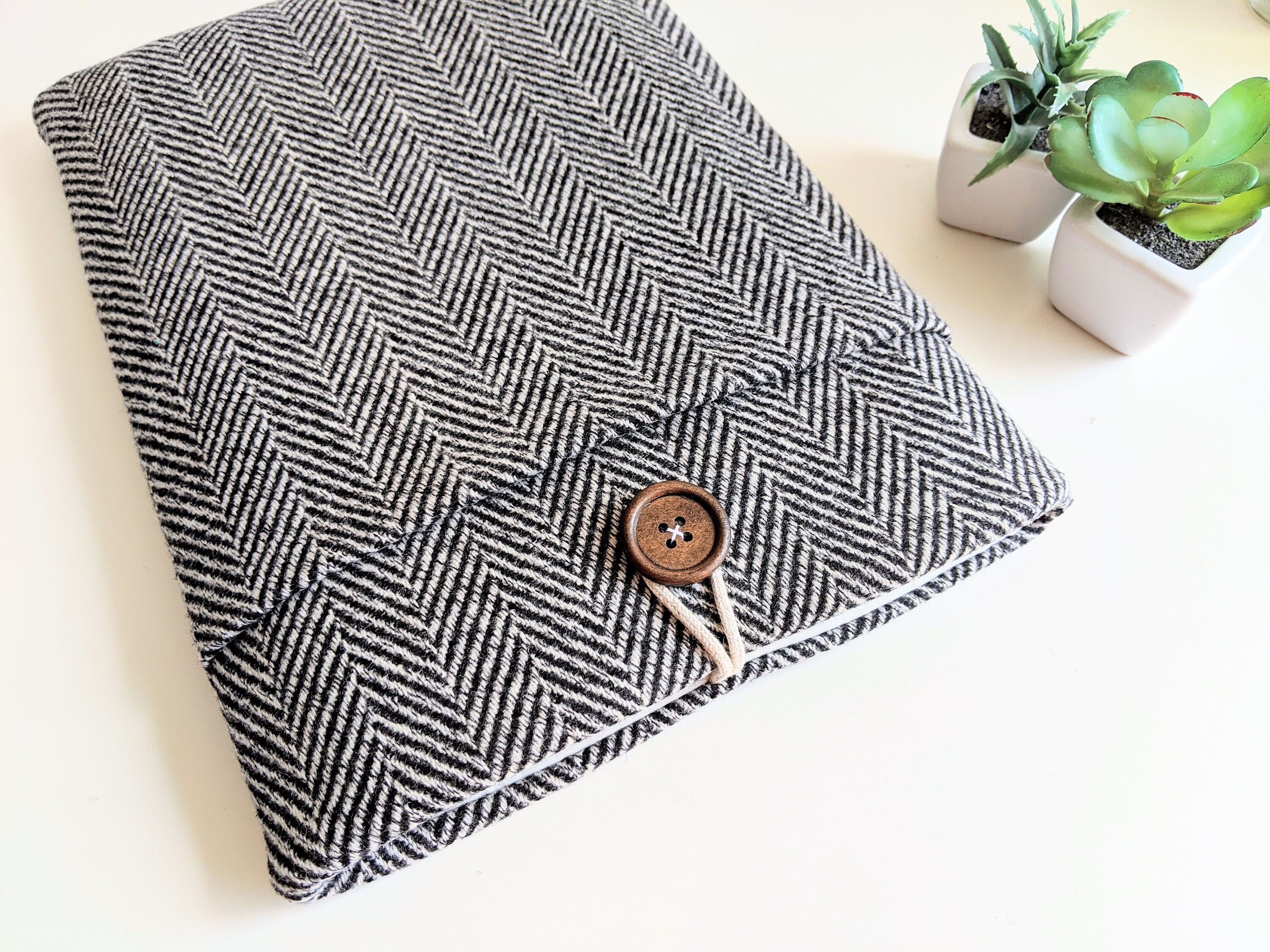 Big Padded Carrying Case for sale | Only 4 left at -70%