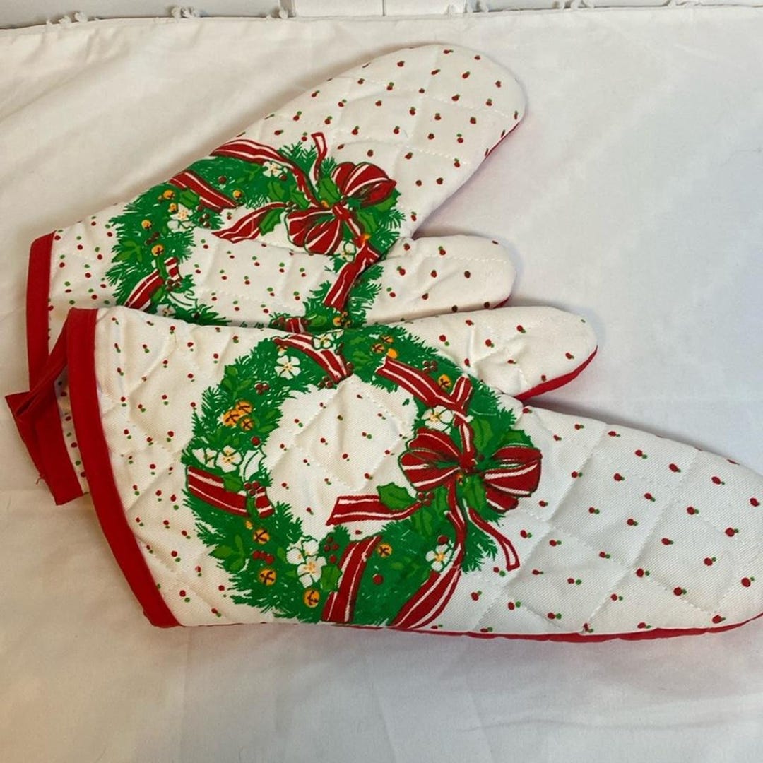 Christmas Holiday Red and Green Oven Mitts Vintage Style - Etsy