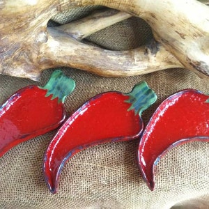 Chilli Pepper Serving Tray Pod Fruit Serving Tray Green & Red Ceramics ...