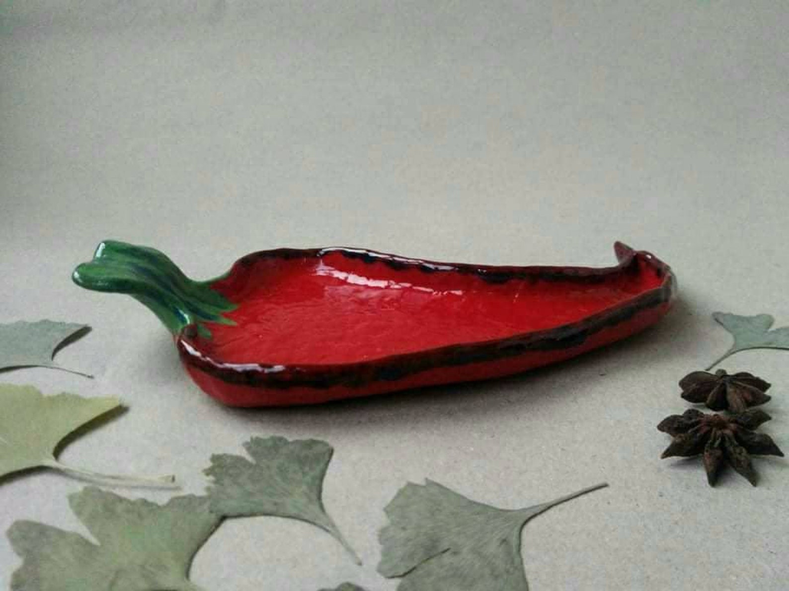 Chilli Pepper Serving Tray Pod Fruit Serving Tray Green & Red Ceramics ...