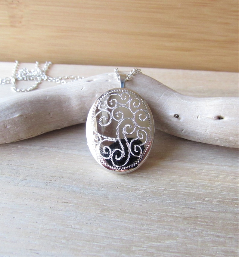 Sterling Silver Oval Locket Necklace 32x20mm, Personalized Photo Locket ...