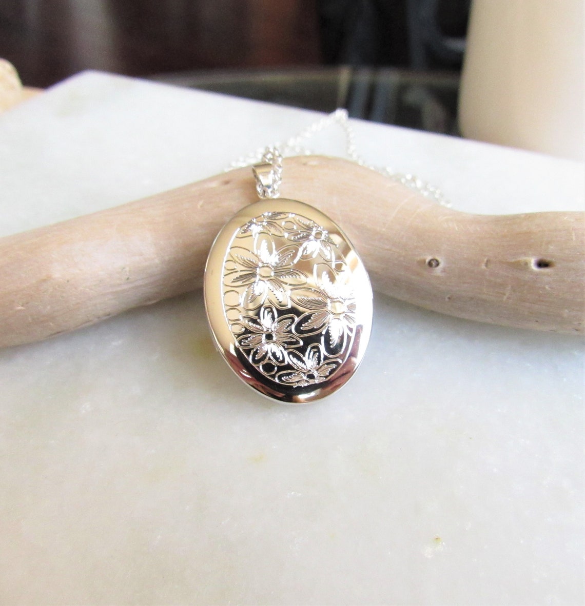 Sterling Silver Locket Necklace Personalized 32x20mm Photo - Etsy