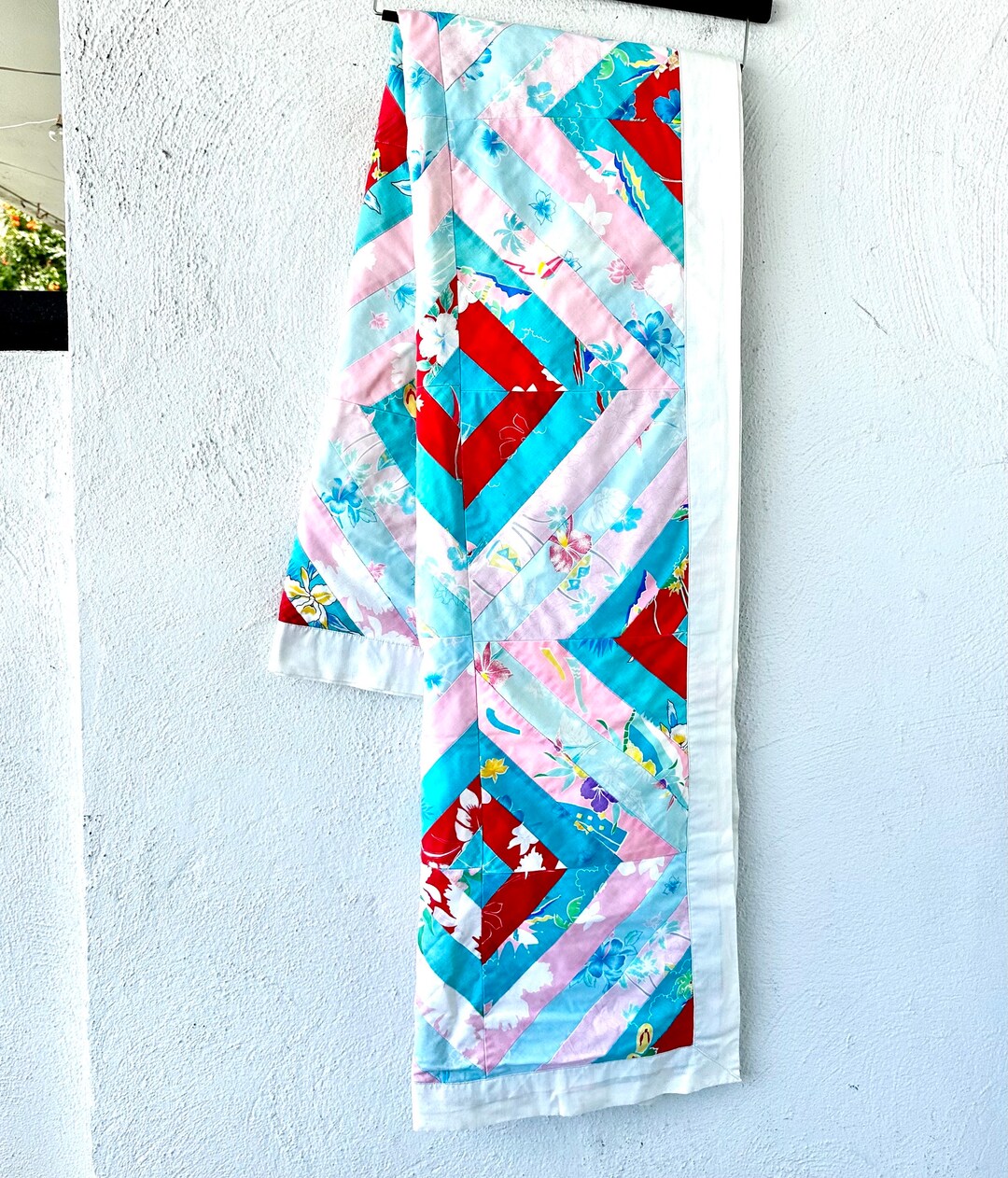 Vintage Hawaiian Patchwork Quilt Hawaii Floral Baby Blanket Pastel ...