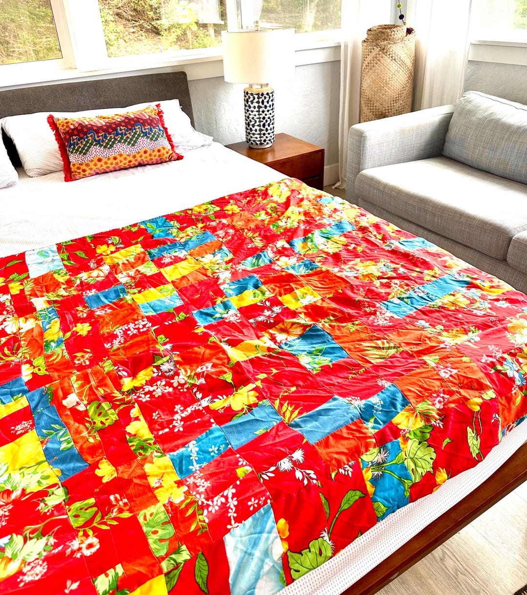 Vintage 70s Hawaiian Floral Patchwork Quilt 1970s Hawaii Red Hibiscus ...