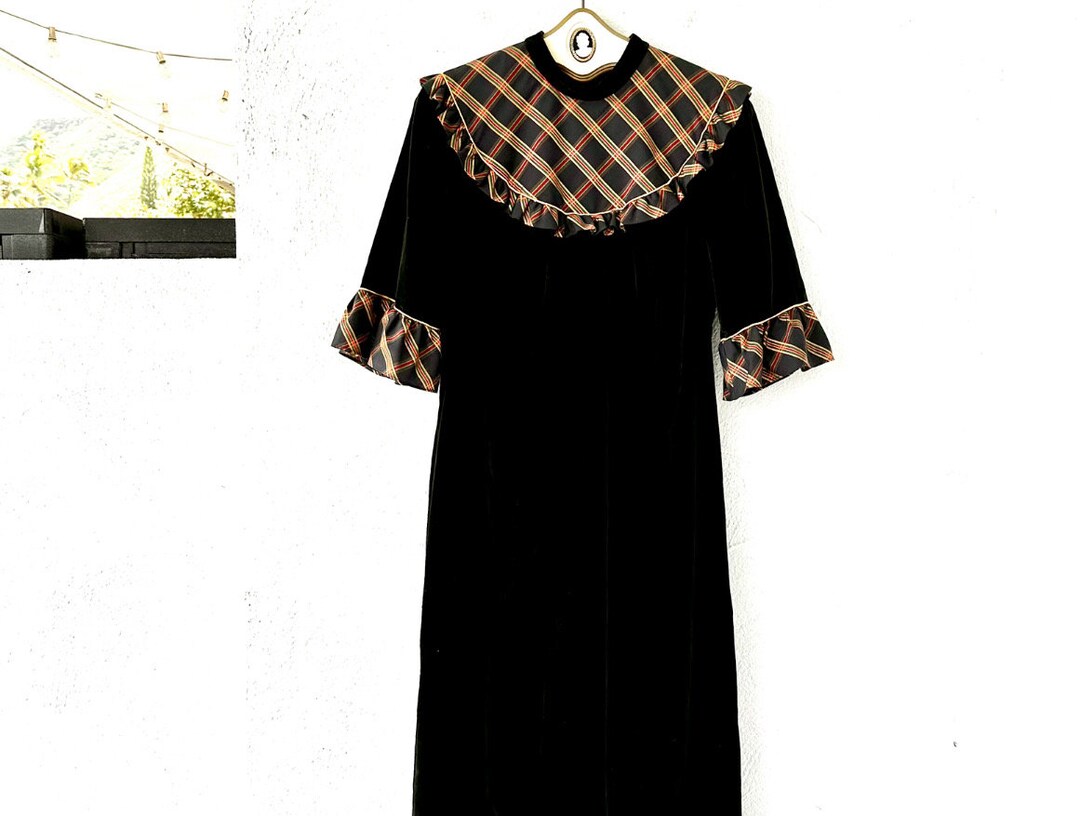 Vintage 1970s Hawaii Muumuu Victorian Revival Black Velvet Metallic ...