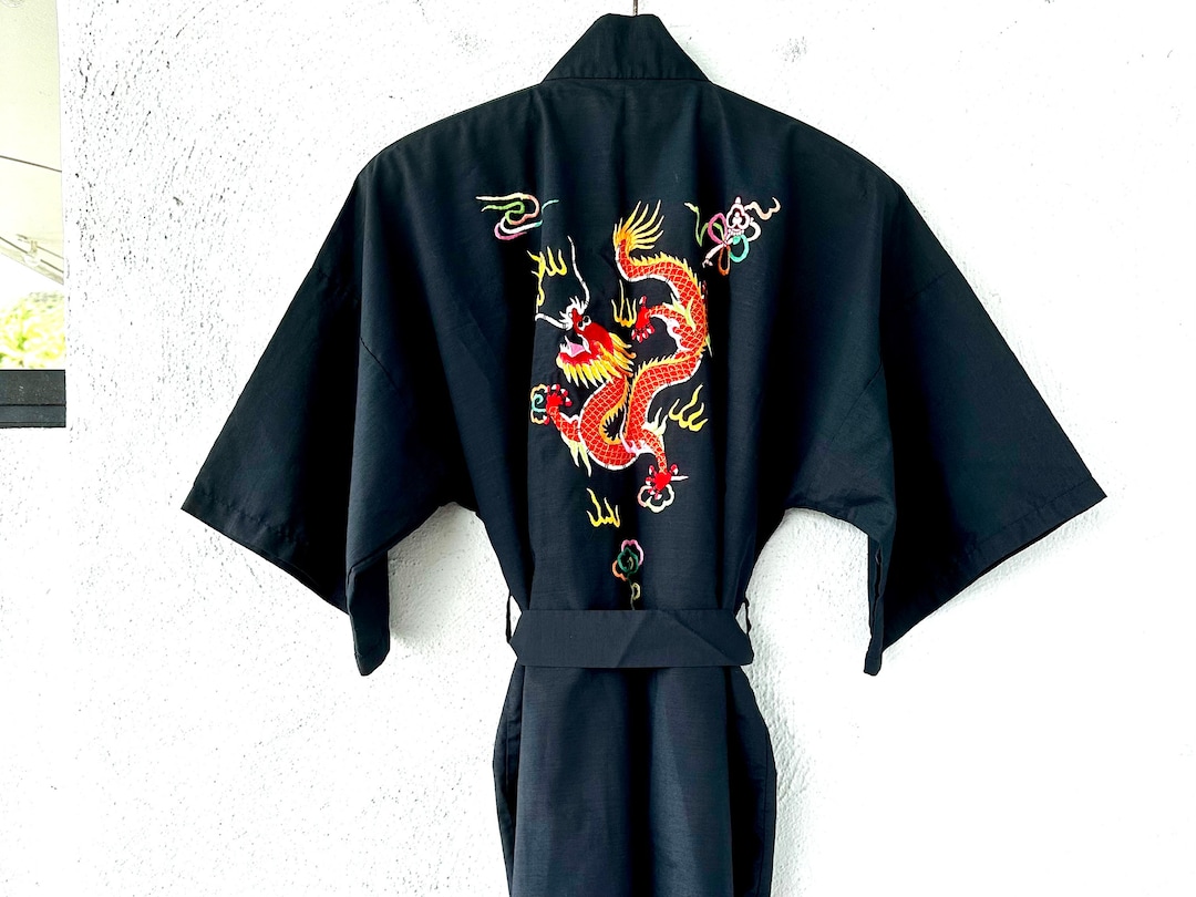 Vintage 70s Chinese Embroidered Dragon Robe Black Kimono Asian Cardigan ...