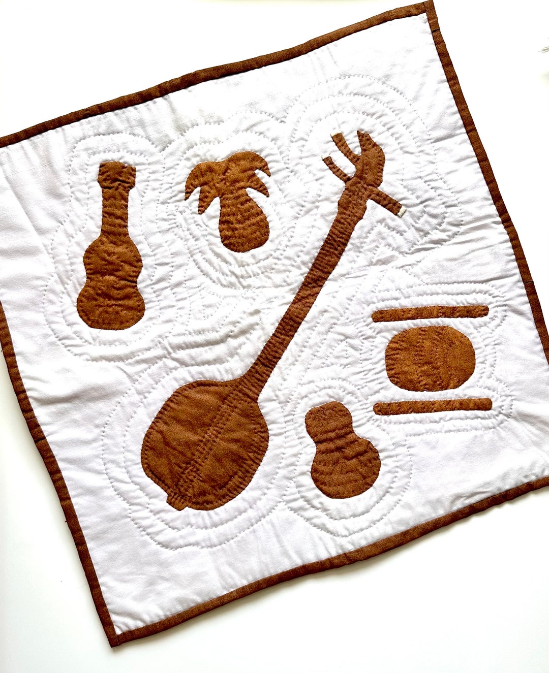 Vintage Hawaiian Quilt Ukulele Table Decor Centerpiece Large Hawaii ...