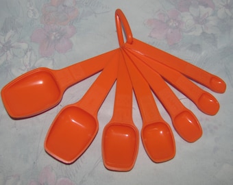 Vintage Tupperware Measuring Spoons Citrus Orange Set of 7 - Etsy