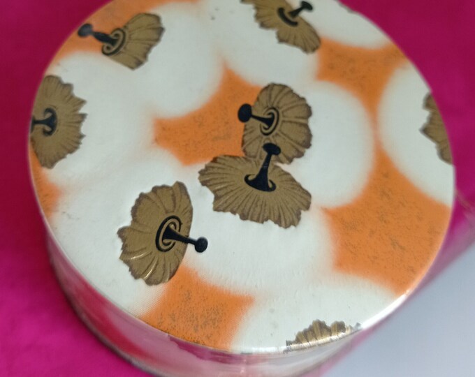 René Lalique Beauty Powder Box. Coty Paris Puffs Design. C1930s. French ...
