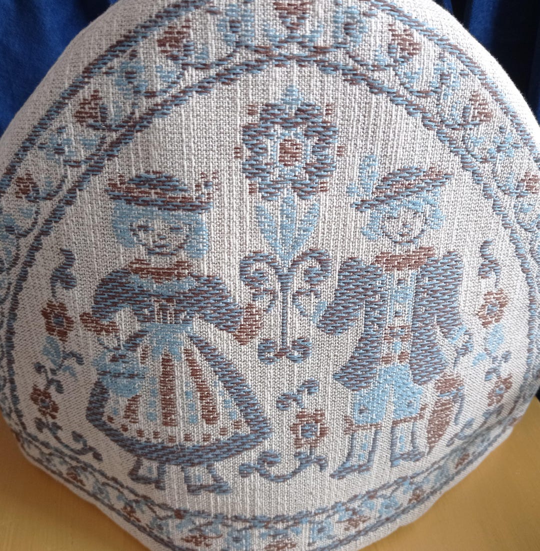 Large Tea Cosy in Folk Art Pattern. Made in Austria With Wool and Linen ...
