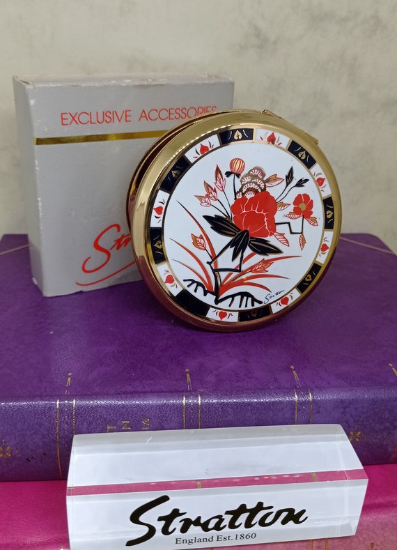 Stratton powder compact, c1970s or 1980s gold convert… - Gem