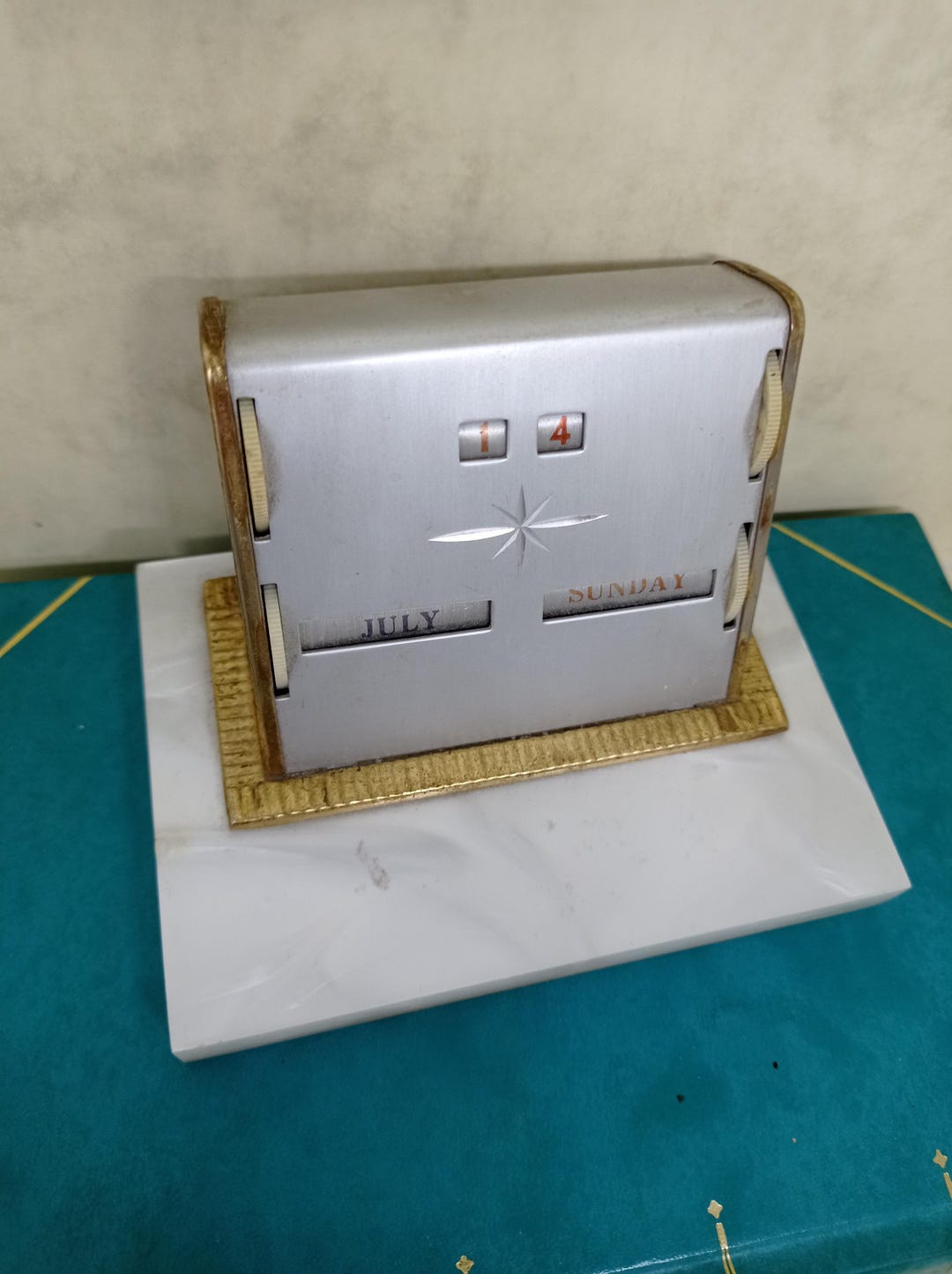 Perpetual Calendar. Art Deco Style. Desk Must Have. English Classic ...