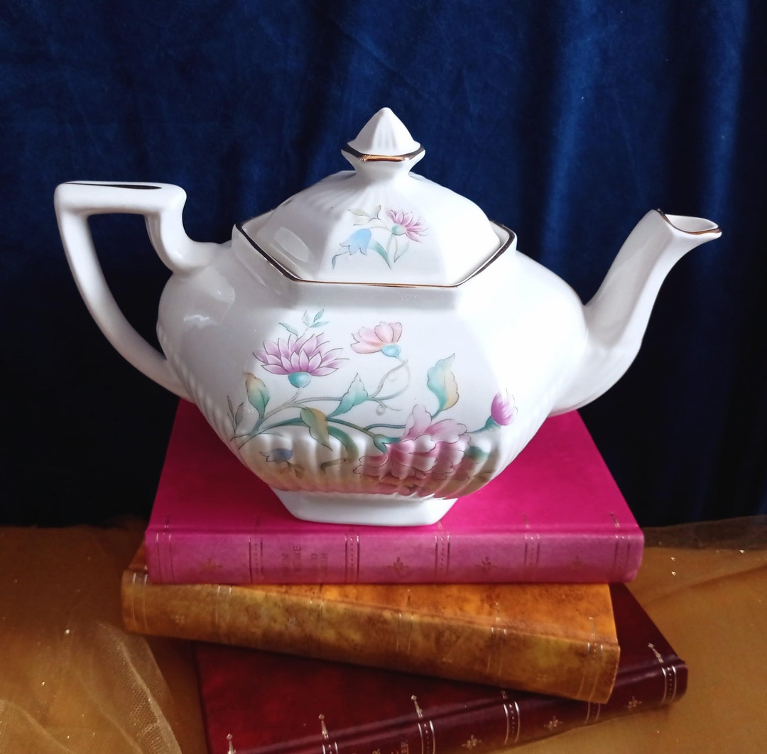 Hexagonal Flowers Teapot Made by Sadler of England, C1950s Holds 2 ...