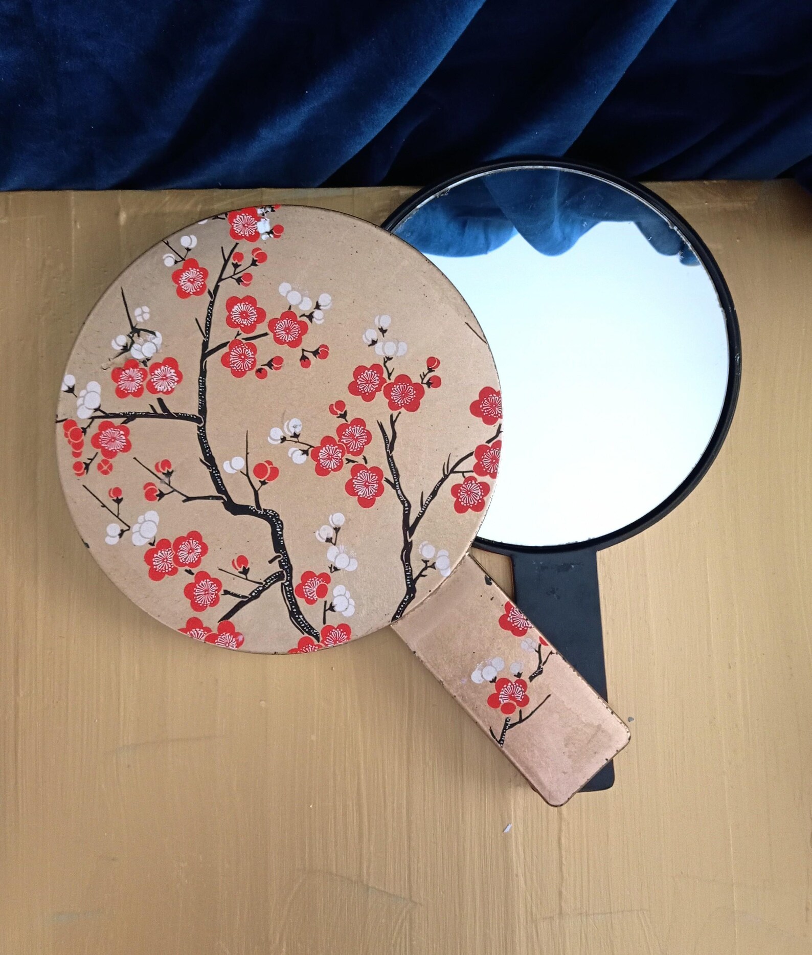 Kagami Double Mirror Lacquer Mirror Set. Cherry Blossom. for A Dressing ...