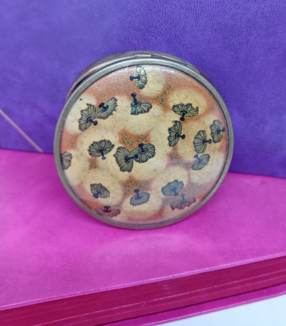 René Lalique Powder Compact. Coty Paris Puffs Design.… - Gem