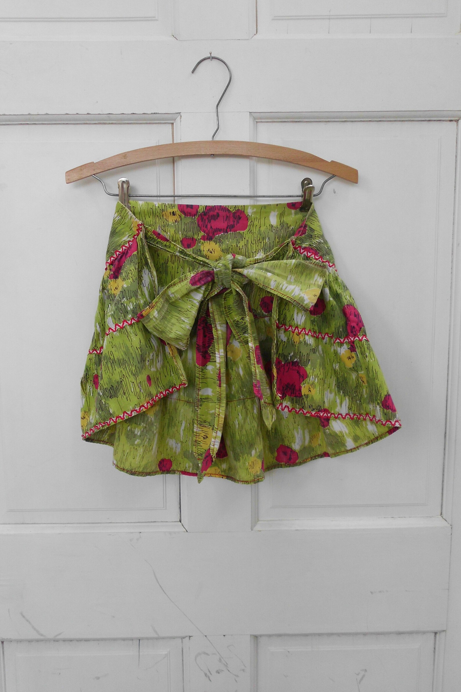 Saucy Vintage Gathered Apron - Etsy