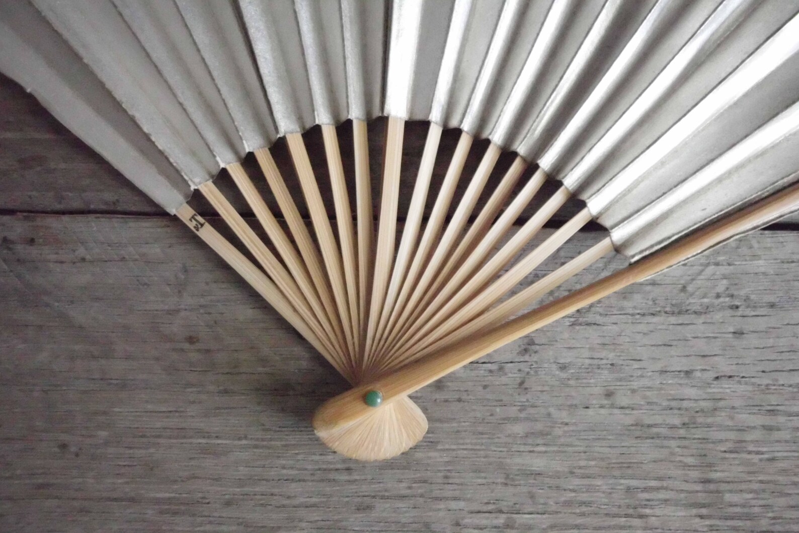 Vintage Bamboo & Paper Fan - Etsy