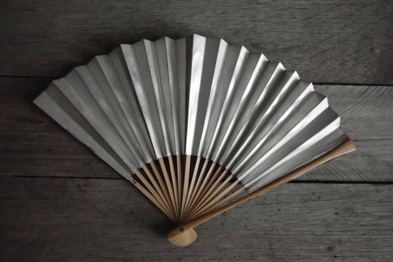 Vintage Bamboo & Paper Fan - Etsy