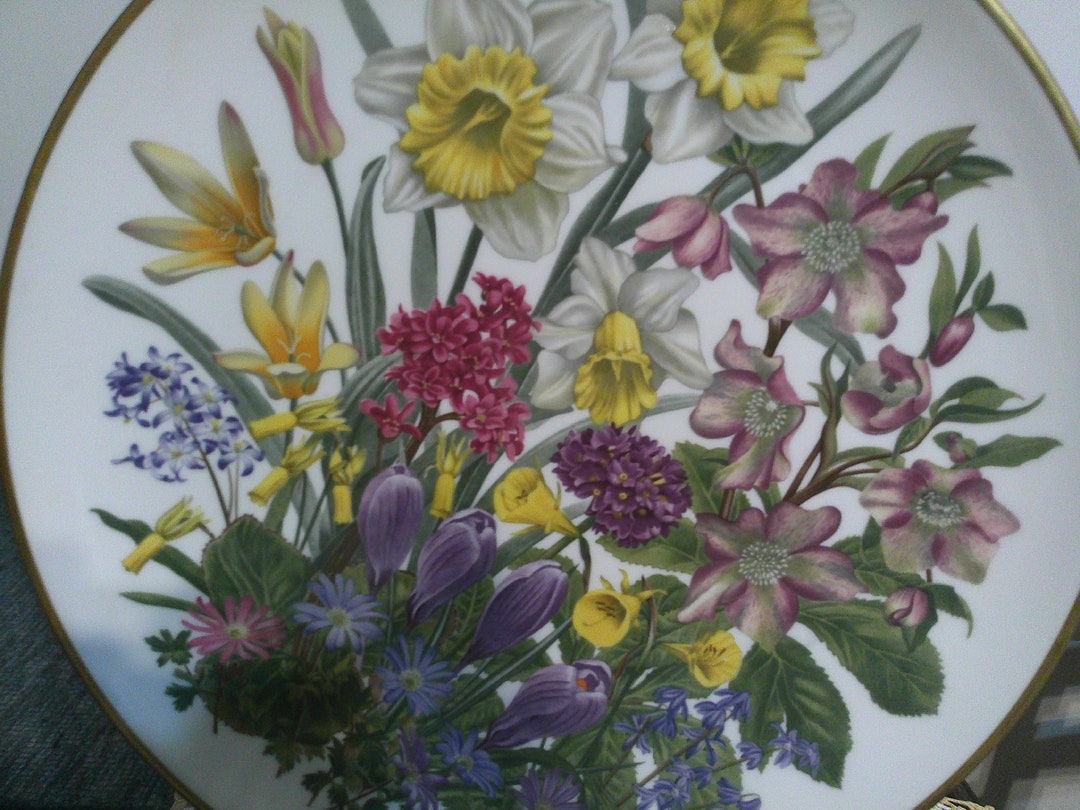 Franklin Flowers of the Year Plate - March - Etsy