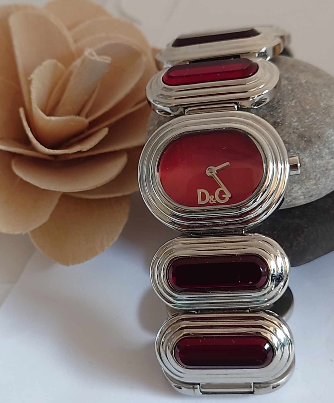 D&G Dolce and Gabbana WATCH LADIES With Red Dial , Bracelet Strap With ...