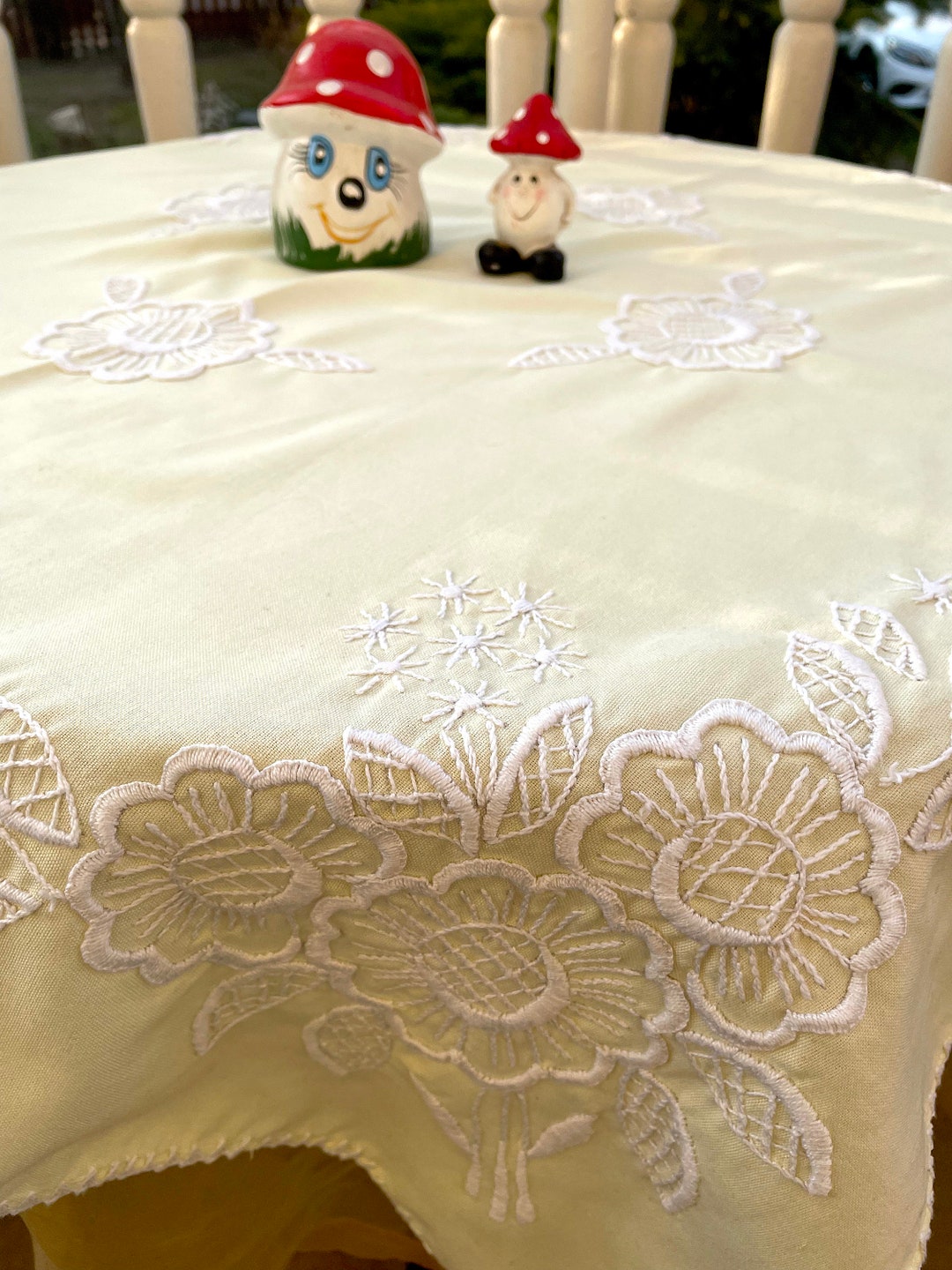 Hand Embroidered Vintage Tablecloth. Traditional Hungarian - Etsy