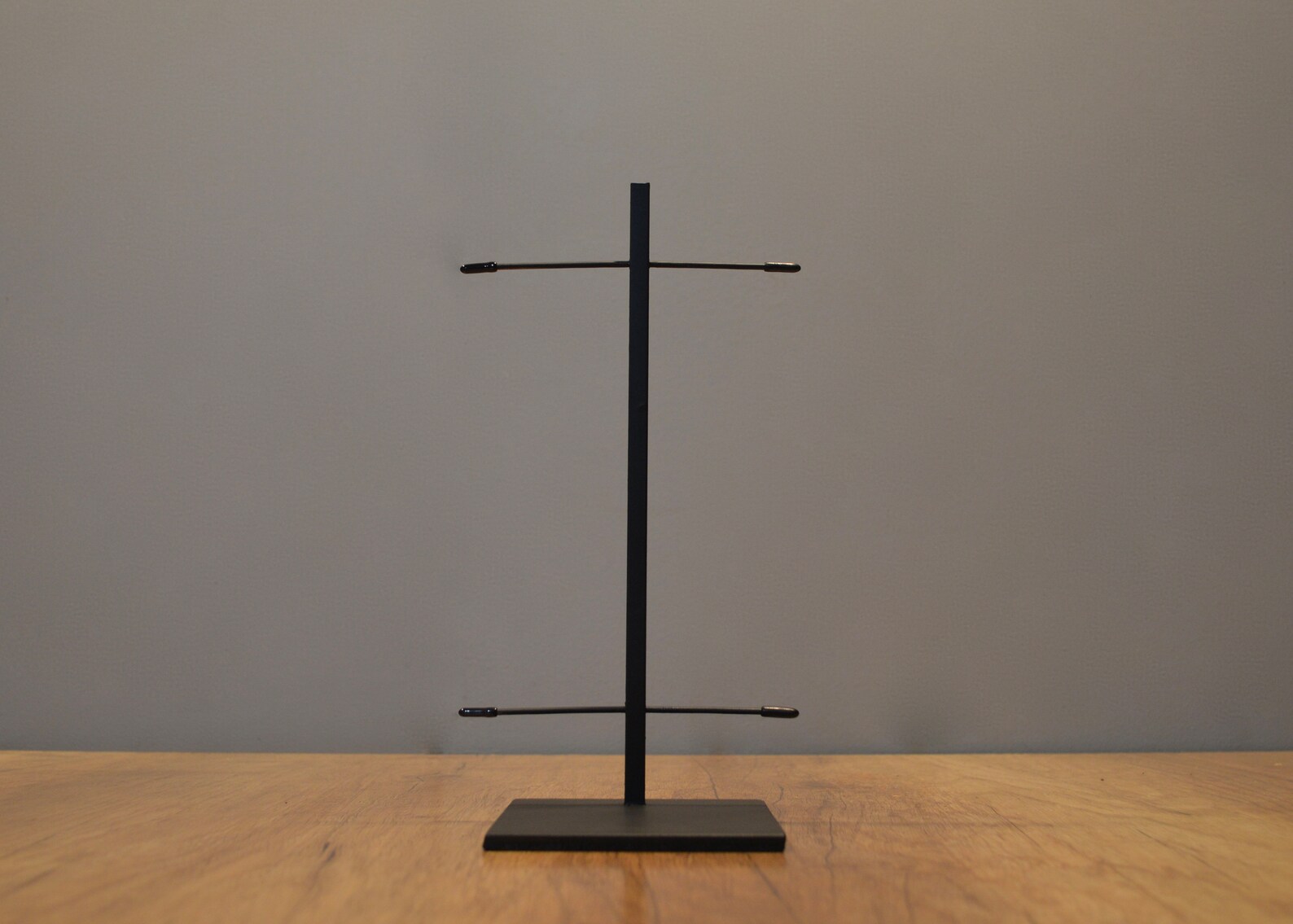 10” High Double Crossbar Metal Display Stand for Art Objects - 4x4 Base ...