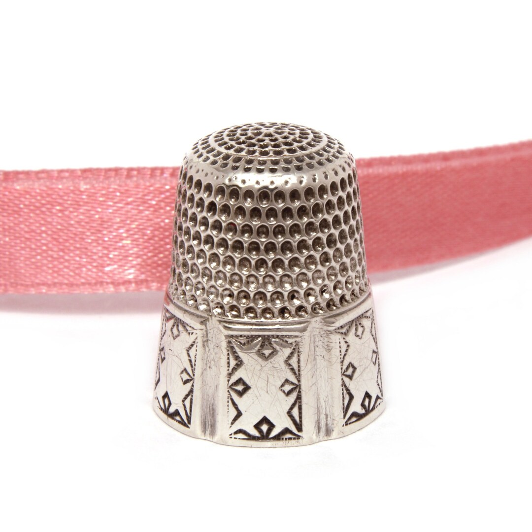 Sterling Thimble From Simons Brothers Size 8 Paneled With Triangle ...