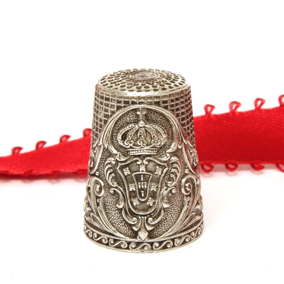 Crowned Royal Crest Thimble With Waffle Honeycomb Vintage Silverplate ...