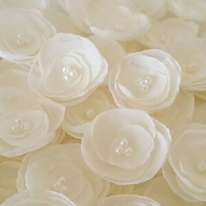 Ivory Fabric Flowers Wedding Flowers Small Fabric Flowers - Etsy