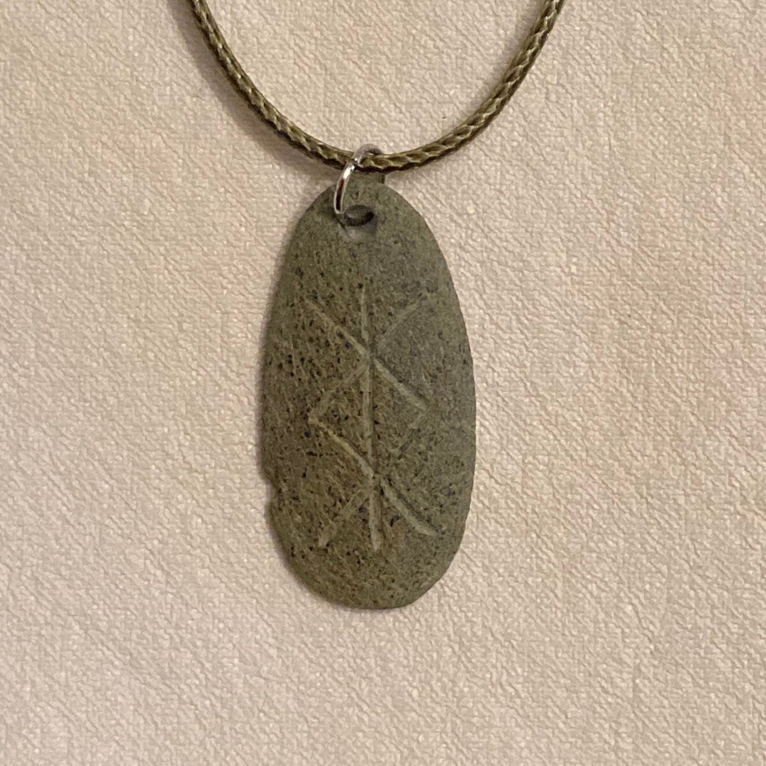 Protection Bind Rune Necklace - Etsy