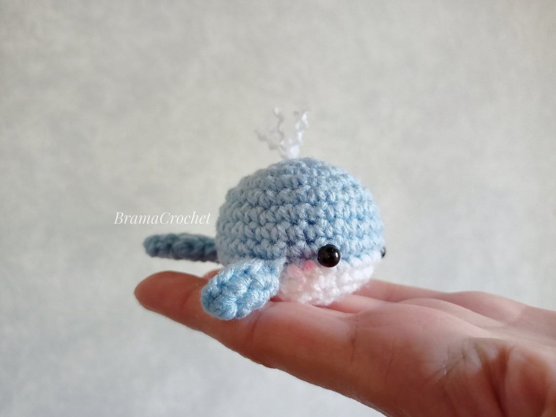 Tiny WHALE Keychain Amigurumi Doll. Tiny Handmde Animal - Etsy
