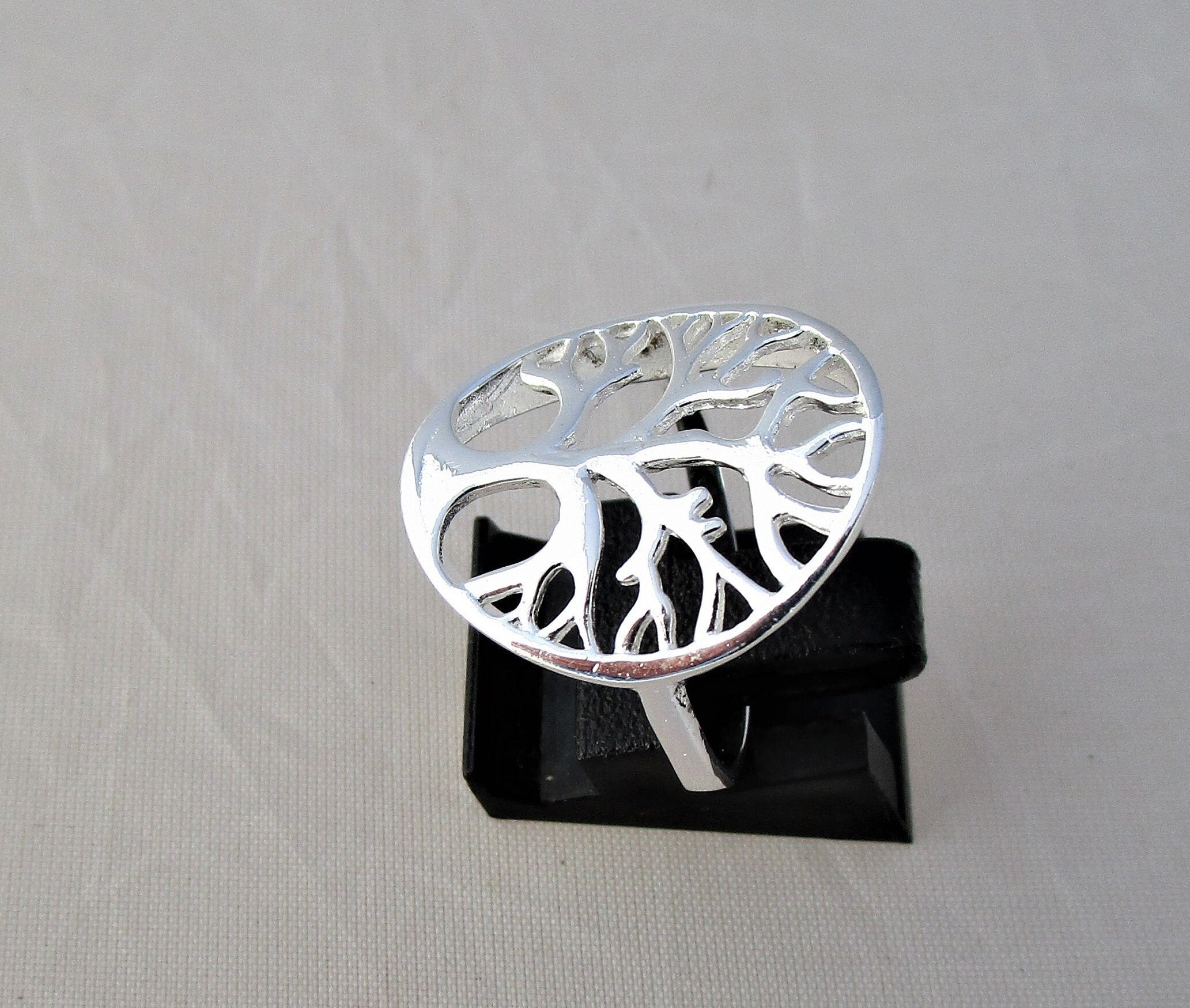 Tree of Life Ancient Egyptian Fertility Symbol - the Sacred Tree of Ra ...