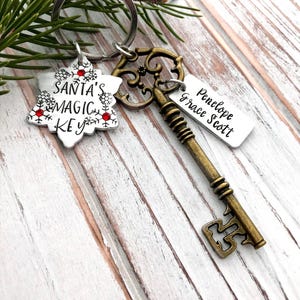 Personalized Santa's Magic Key - Christmas Skeleton Keychain ...