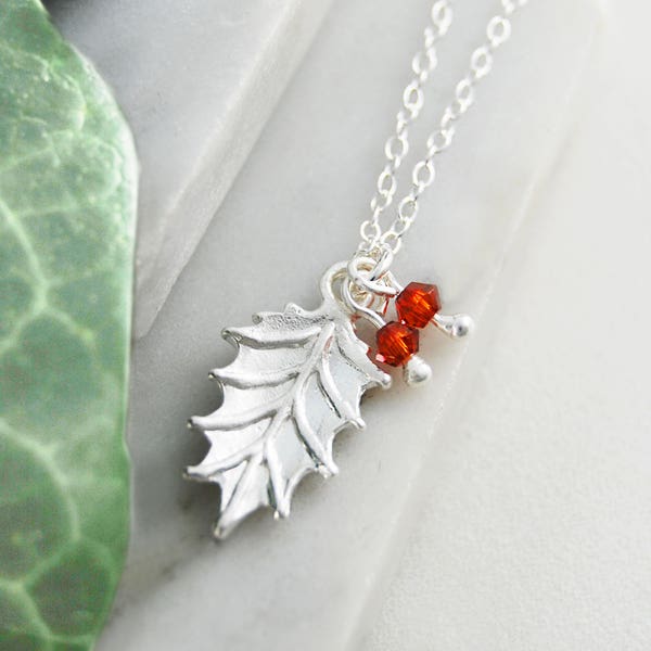 Holly Leaf Necklace - Etsy