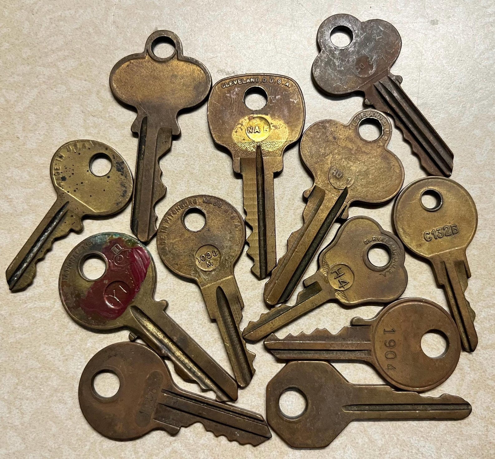 Vintage Brass Key Lot - Etsy