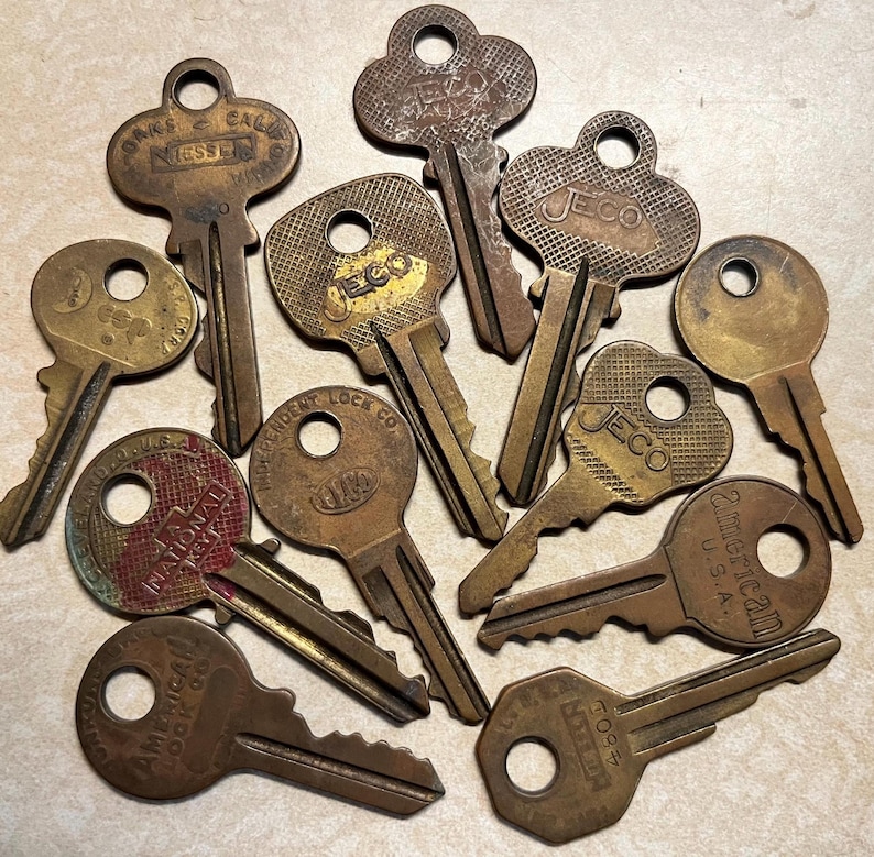 Vintage Brass Key Lot - Etsy