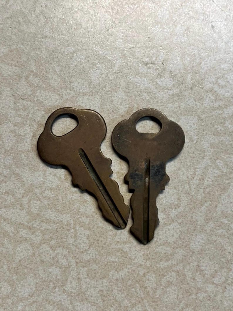 Vintage Brass Keys Vending Gumball Arcade - Etsy