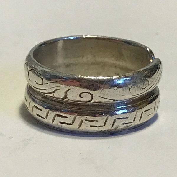 Storyteller Ring - Etsy