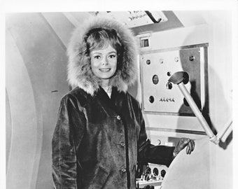 June Lockhart Signed Autographed 8x10 Lost in Space Maureen Robinson ...