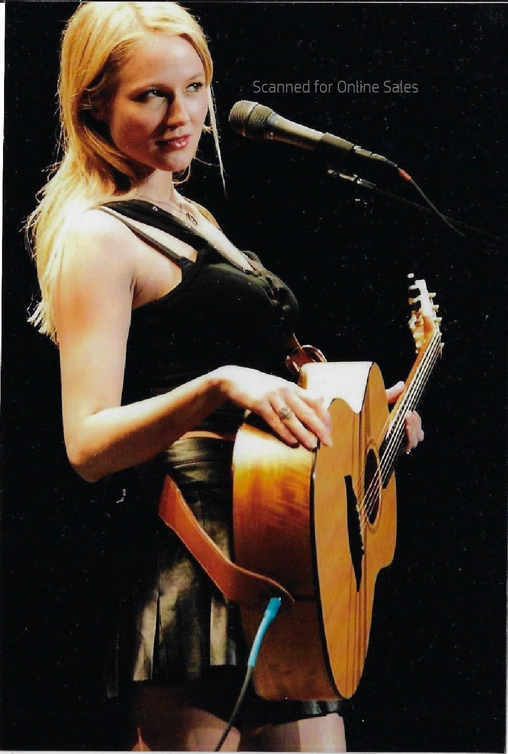 Jewel Kilcher With Guitar on Stage 4x6 Photo - Etsy