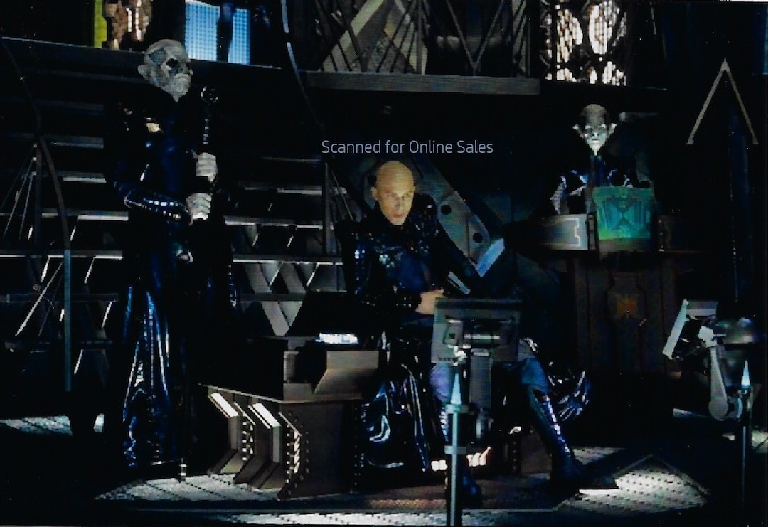 Star Trek Nemesis Clone Tom Hardy Praetor Shinzon Taking Decisive ...