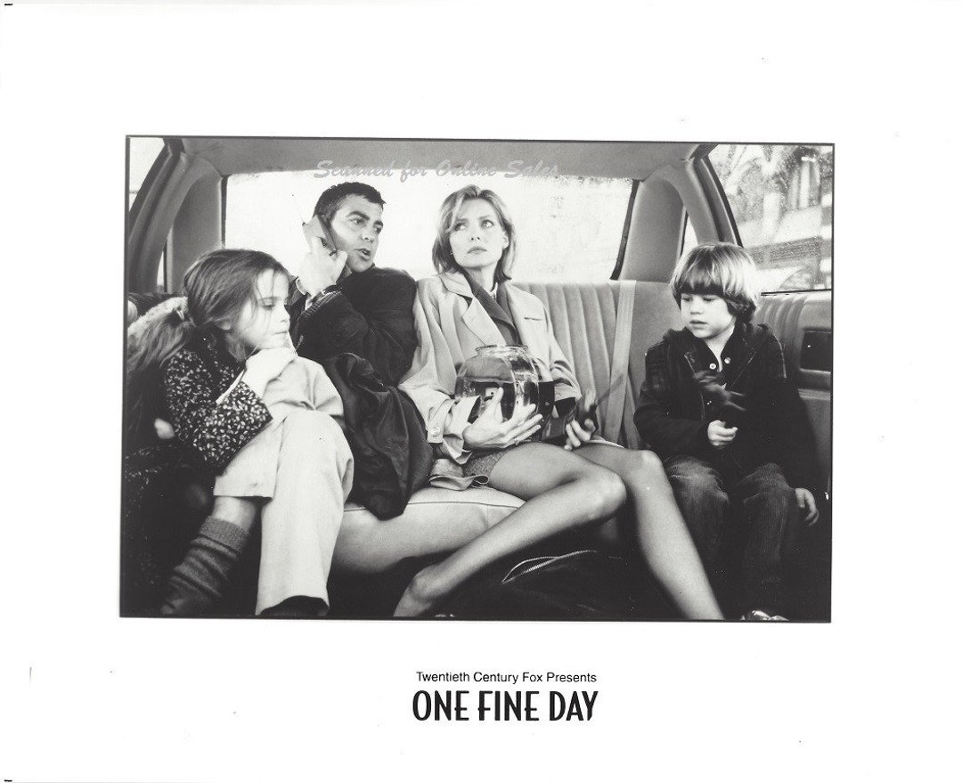 Mae Whitman One Fine Day