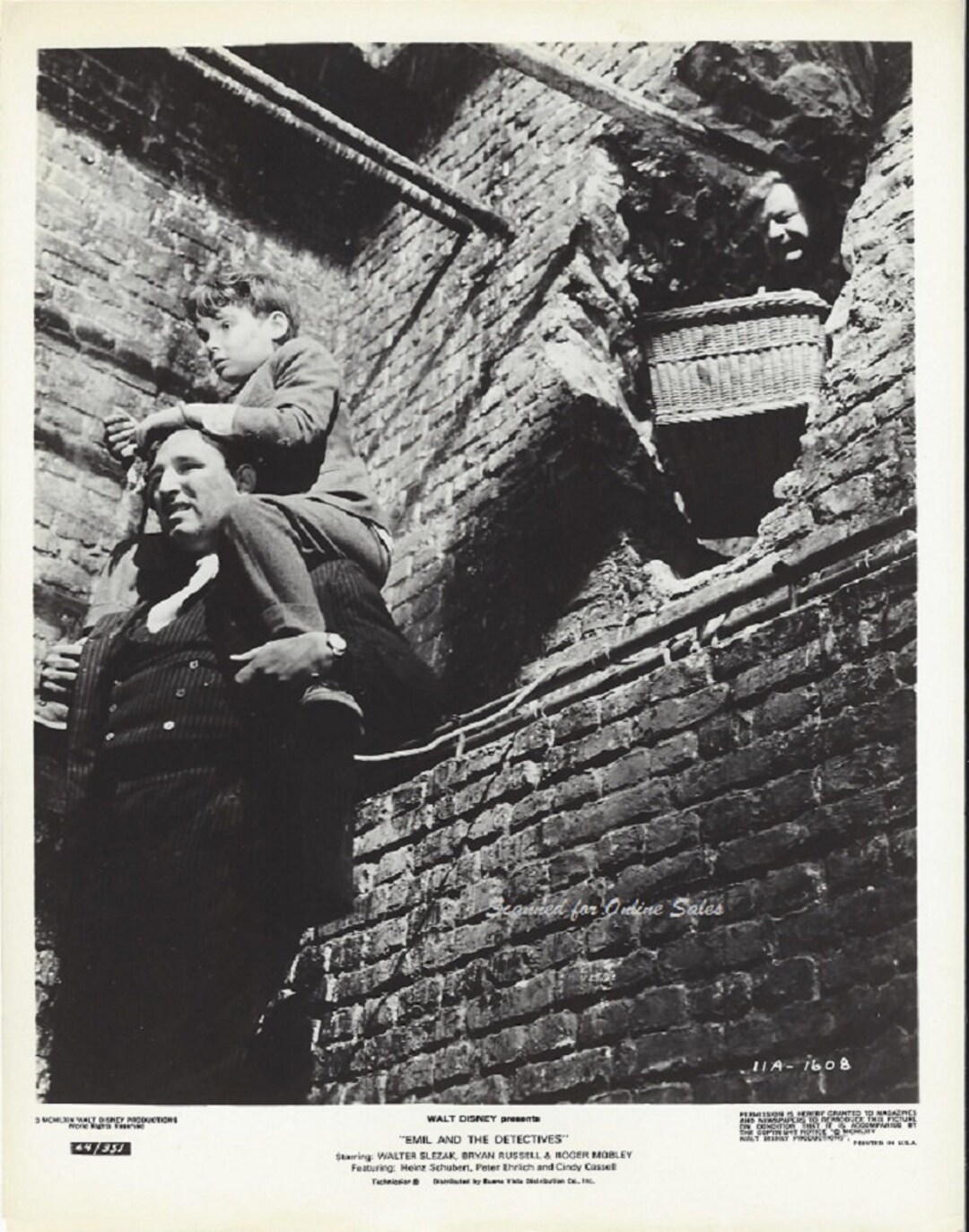 Walt Disney Emil and the Detectives Ron Johnson Walter Sleezak Roger ...