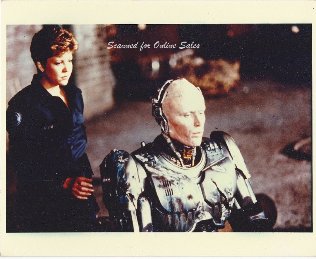 Robocop Nancy Allen Helps Peter Weller 8x10 Photo - Etsy