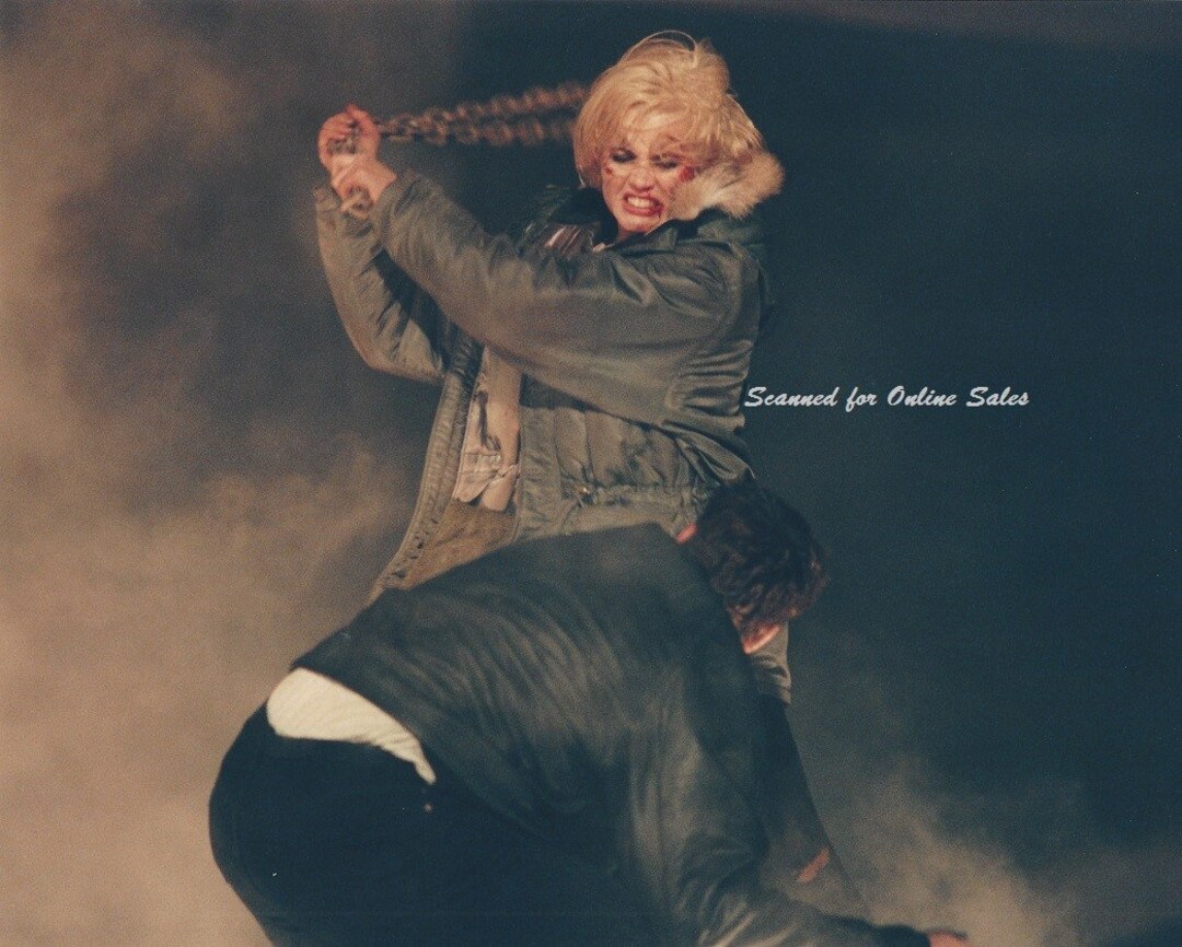 Long Kiss Goodnight Craig Bierko Gets Whacked by Geena Davis 8x10 Photo ...